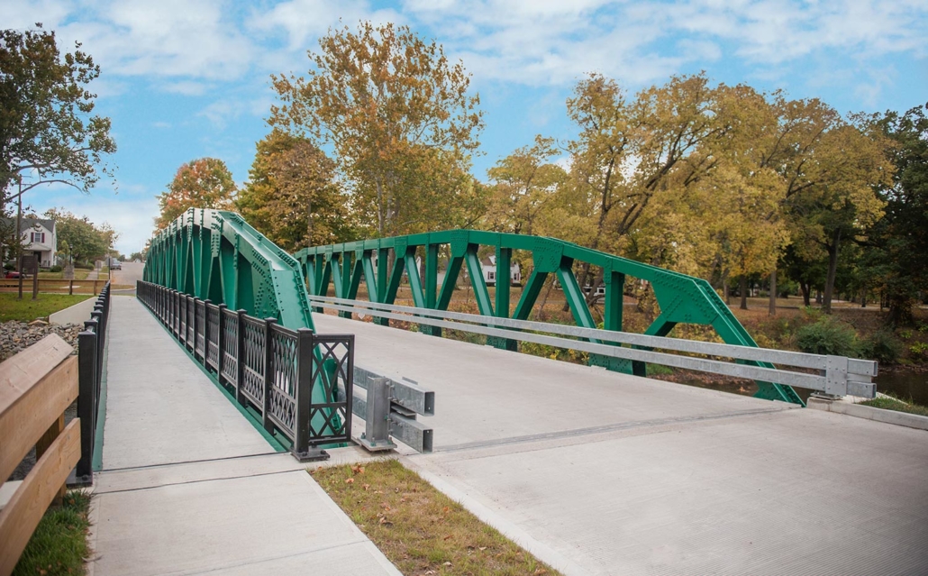 Types of Bridge Railing - Guide to Bridge Railing - U.S. Bridge