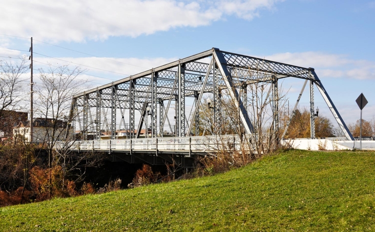 Advantages of Steel Truss Bridge Construction - U.S. Bridge